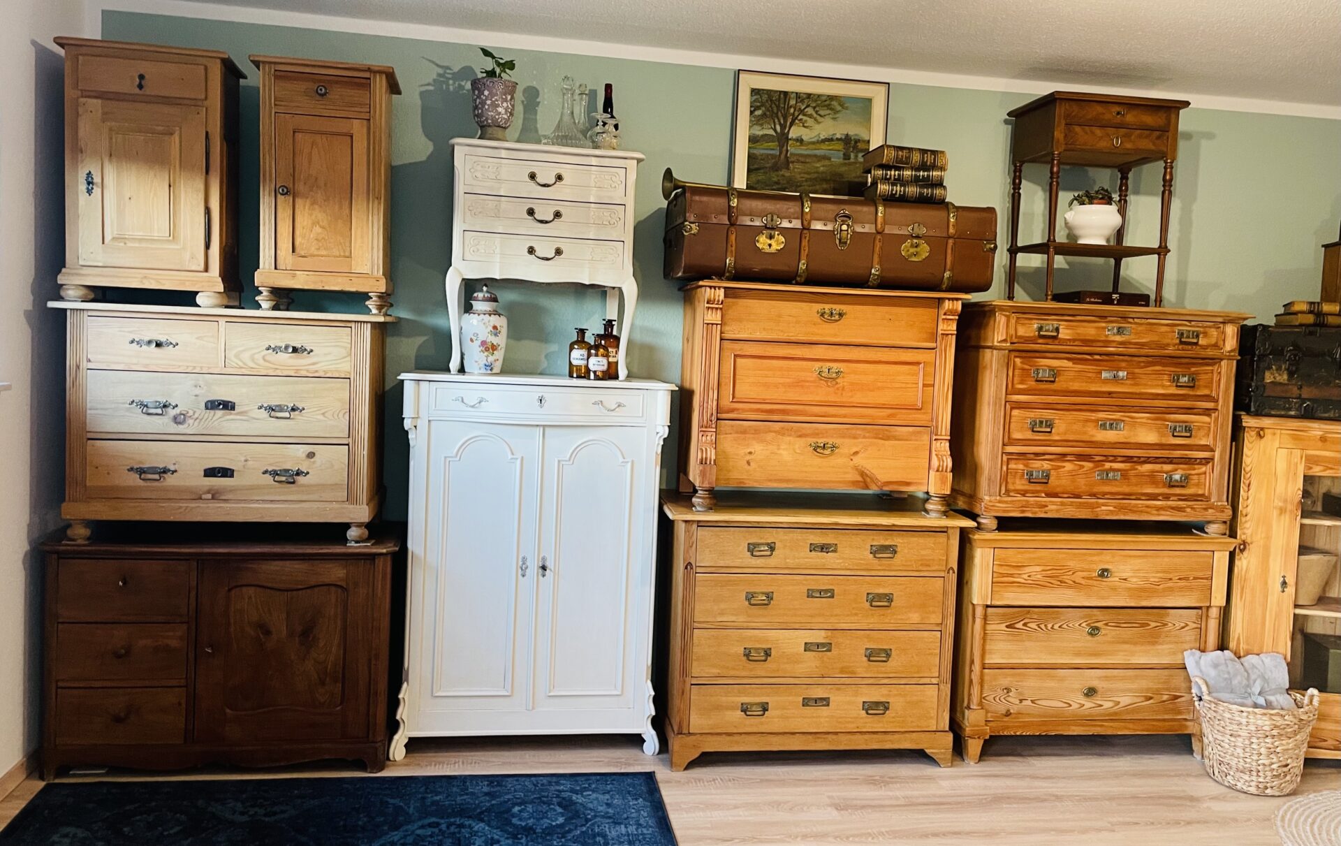 Thomas Nostalgie & Raritäten – Antike Möbel und Geschenke